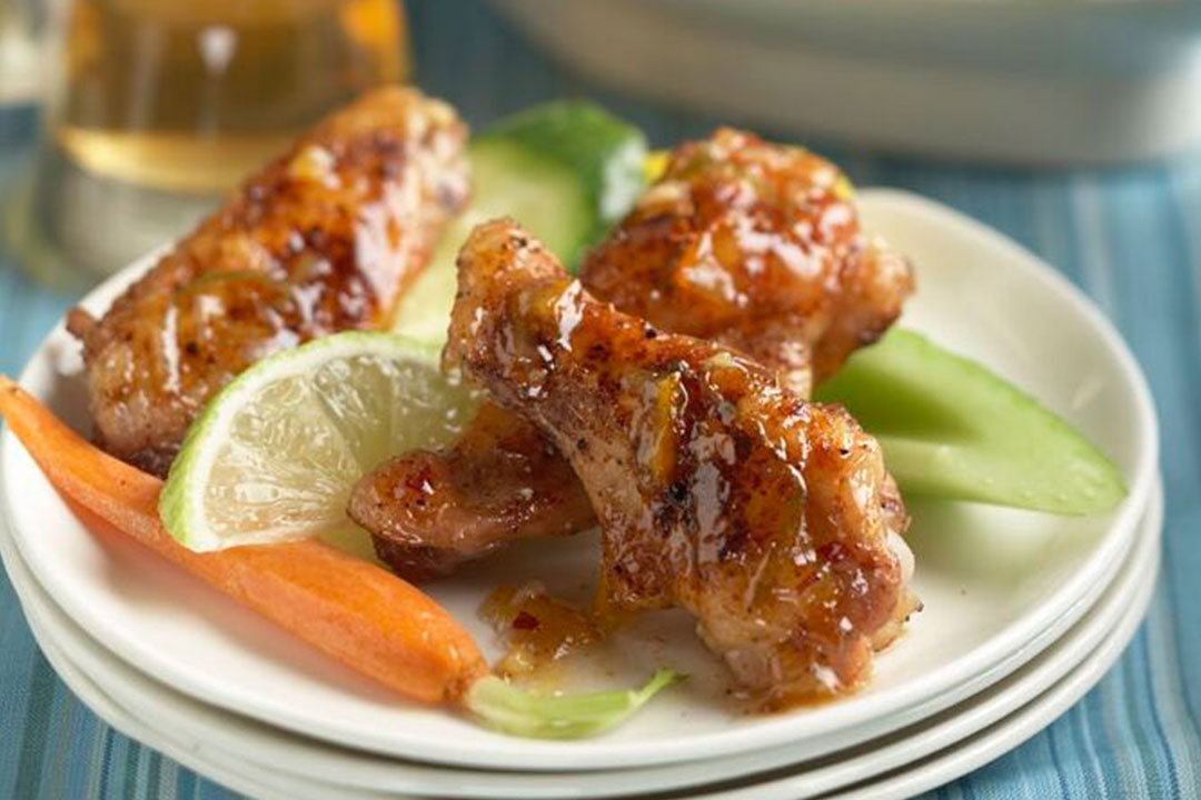 Chipotle Chicken Wings - Mazola® Oils